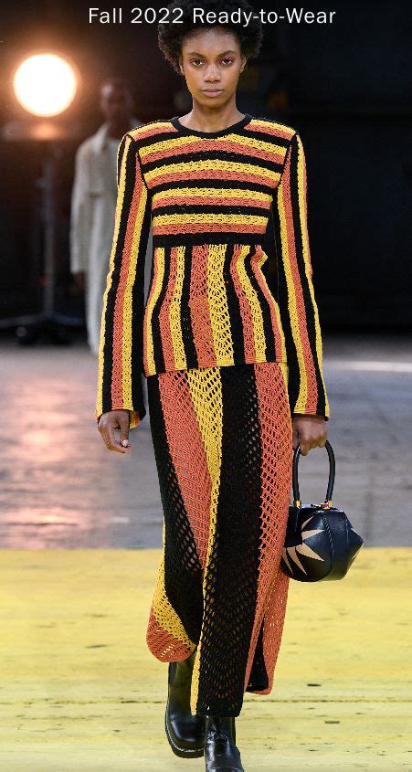 Пин от пользователя Andre Lucian на доске A Nova Marca Трикотаж мода Вязаная юбка Летнее вязание