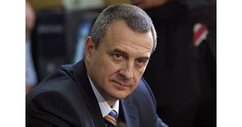 Вътрешният министър скочи на Плевнелиев