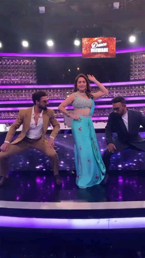 Madhuri Dixit Dance Video In Dance Deewane Set Madhuri Dixit Dance