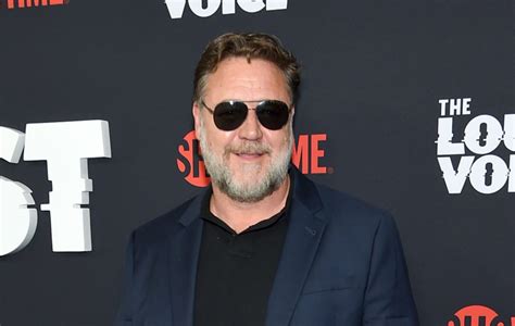 Russell Crowe Explique Pourquoi Il était Près Du Plateau De Tournage De