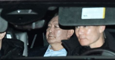 “윤석열 머그샷 찍는다”…외신도 ‘윤 대통령 구속 긴급 타전