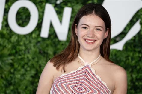 Petite Douceur Du Matin Elsa Bois Montre Tout Son Compagnon La