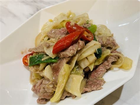 【新北蘆洲美食】汆牛溫體牛肉火鍋 蘆洲第一間溫體牛肉，每一口都是滿滿的鮮味ㄚ 好食好物調查局