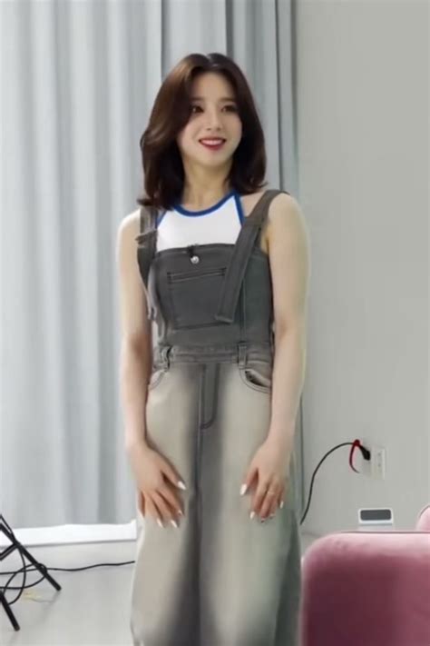 Pin de 𝒟 em loona closed