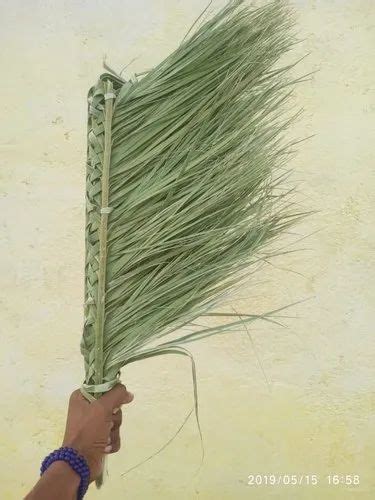Short Handle Khajur Grass Hand Broom At Rs 110piece In Shivpuri Id 21524424712