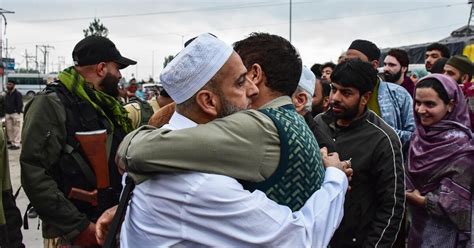 Expulsadas De La Meca Más 200 000 Personas Sin Permiso Para Completar Su Peregrinación A La