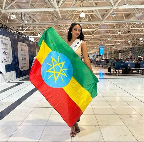Ethiopian Flag Ethiopian Flag Beautiful Ethiopian Women Flag Photoshoot