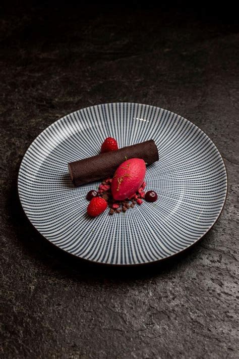 Overlooked At Home Chef Akmal Anuar Found His Culinary Calling In Dubai Peak Singapore