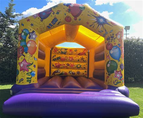 Adult Bouncy Castle Hire In London And Essex Bizi Bouncers