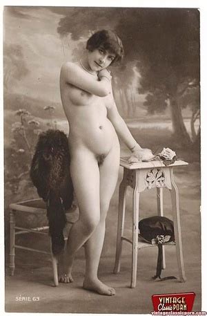 Full Frontal Vintage Nudity Chicks Posing In The Thirtie XXX Dessert