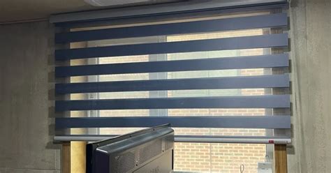 기존에 설치돼있던 블라인드를 떼고 커텐을 설치했어요 진행하는 내내 제가 요청하는 부분 잘 들어주시고 잘 상담해주시면서 진행해