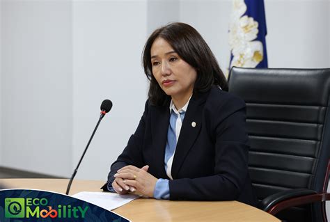 Гэр хорооллын дахин төлөвлөлтийн улмаас хохирсон 26 өрхийн асуудлыг энэ онд багтаан шийдвэрлэнэ