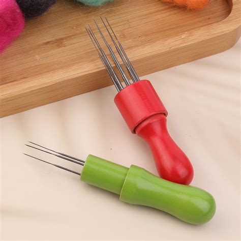 Badu Bg Комплект за плъстене на вълна Imzay с цветна дървена дръжка Инструмент за плъстене на