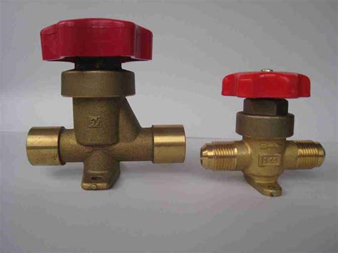 通用件 压力控制器 压力开关 温度开关 水流开关 避震软管 压力软管 针阀 风压差开关 燃气压差开关 直角电磁阀 温度控制器 压力表 温度表 电磁水阀 真空泵 水处理配件 锅炉制冷配件