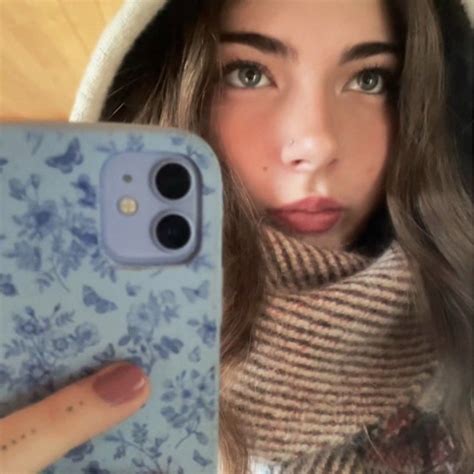 Libby🏂 Libbygburns Snapchat Stories Spotlight And Lenses