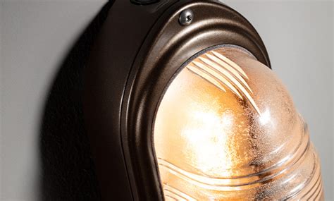 Sy 6 Compact Oval Fluorescent Bulkhead Clear Jandg Coughtrie