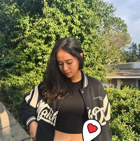 မြန်မာအသင်းရဲ့ တိုက်စစ်မှူးလေး မေထက်လူ 💛💛 မေထက်လူ 555mix မောင်း ဘော်ဒီ Facebook