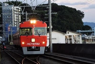 伊予鉄道高浜線が三津浜花火大会にともなう臨時列車を運行 鉄道ホビダス