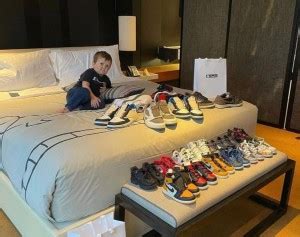Создать мем "пара обуви, shoes, адидас дисконт улан-удэ" - Картинки ...