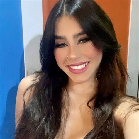 Alice Alves Aliceamorinhaa • Threads Say More