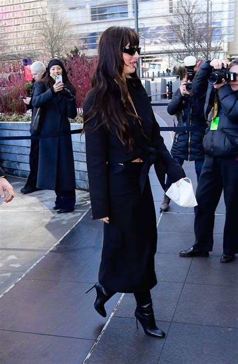 Dakota Johnson Arrives At Calvin Klein Fashion Show At Nyfw In New York