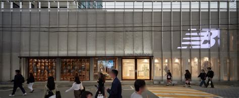 이랜드 뉴발란스 브랜드 정체성 담은 뉴발란스 성수 오픈