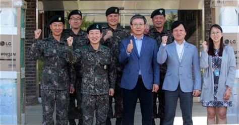 Lg이노텍 육군 제2기갑여단 위문품 전달