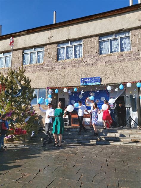 ორჯის საჯარო სკოლაში საახალწლო კარნავალი ჩატარდა ეტალონი