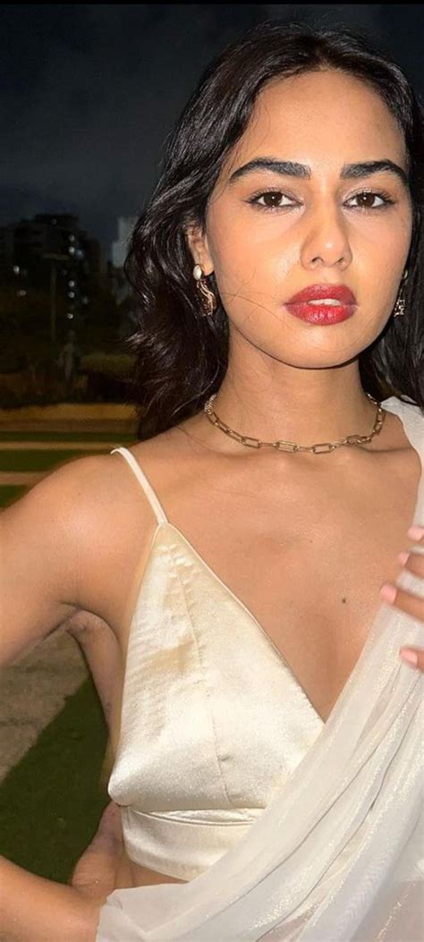 Naina Bhan Rbollyarm