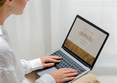 Programmer Girl Images Free Photos Png Stickers Wallpapers And Backgrounds Rawpixel