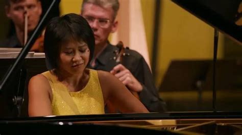 Plays Rachmaninov Piano Concerto No 2 In C Minor Op 18 Yuja Wang