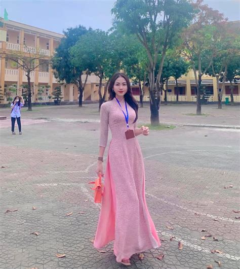 C Gi O D Y V N L P Ng I Ta D Ng P Nh M U M T Xinh Nh Hoa