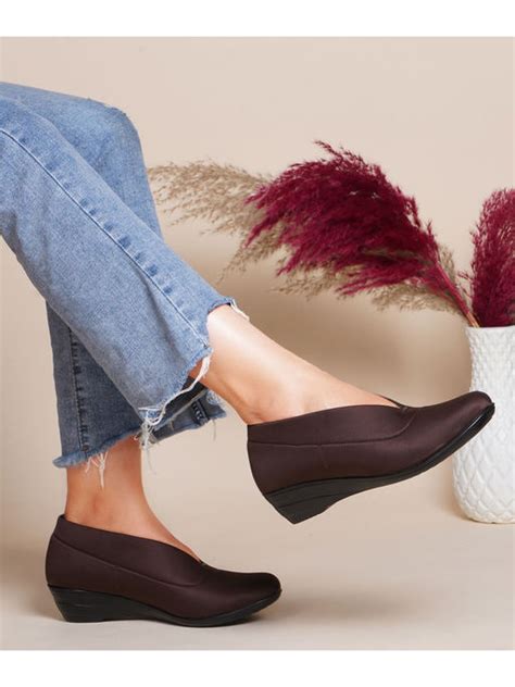 Buy Best Women Flat Bellies From Top Brands Online In India