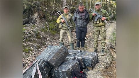 Покинули товар і втекли на Буковині запобігли контрабанді цигарок на понад 100 тисяч гривень