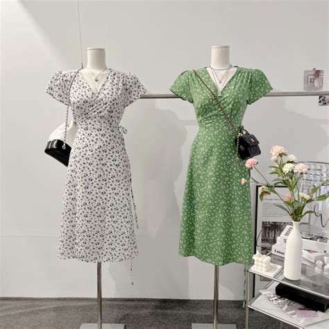 이프유마인 페미닌바캉스룩 여름 카미 쉬폰 랩 브이넥 잔꽃 플라워 나염 벨트 허리끈 스트랩 A라인 플레어 머메이드 반팔 롱 원피스 2color