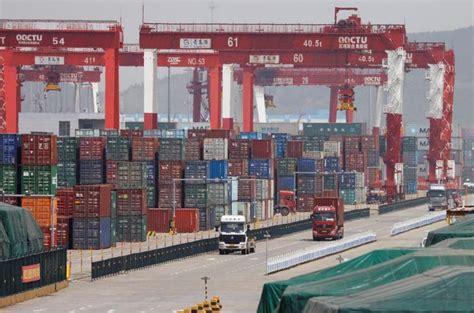 Chinese Economys Export Pillar Shows Cracks From Global Slowdown