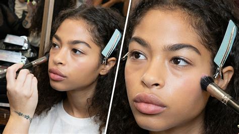 Best Makeup For Undereye Circles According To Makeup Artists Allure