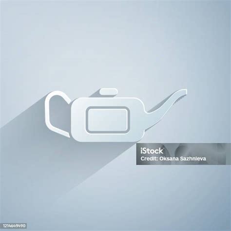 회색 배경에 격리 된 모터 기계 오일 아이콘용 용지 절단 캐니스터 오일 갤런 오일 변경 서비스 및 수리 종이 아트 스타일입니다