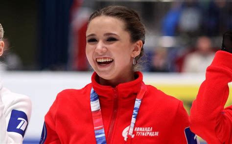 Камила Валиева назвала волнительным опыт участия в чемпионате по прыжкам Фигурное катание