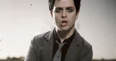 The Kat Von D And Green Day Eyeliner Collab Has A Release Date No Doubt