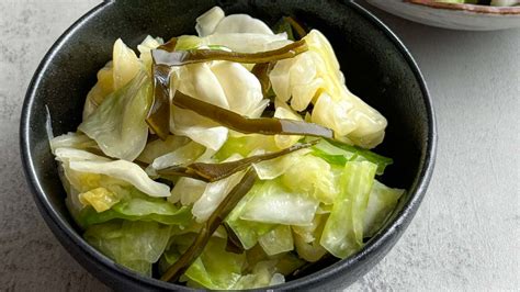 Japanese Pickled Cabbage Tsukemono漬物 The Sidesmith