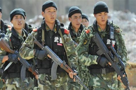 Modern Chinese Soldiers China To Modernise Tank Battalion With New