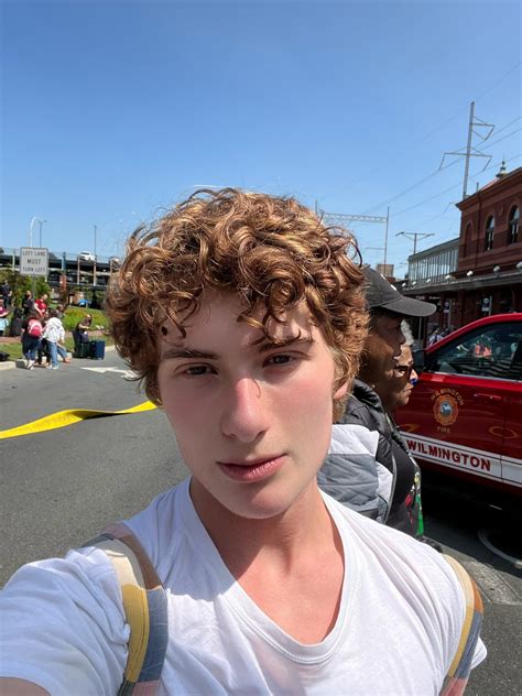 Noah On Twitter Why Is He Literally Me Like