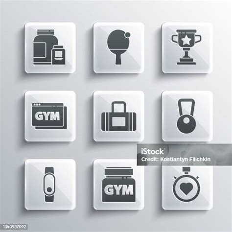 스포츠 영양 센터 스톱워치의 심장 케틀벨 가방 스마트워치 온라인 피트니스 및 트레이닝 어워드 컵 아이콘을 설정하세요 벡터 나름에 대한 스톡 벡터 아트 및 기타 이미지