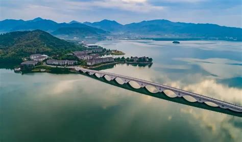 宁波余姚四明湖图片 余四明湖 余四明湖景区 大山谷图库