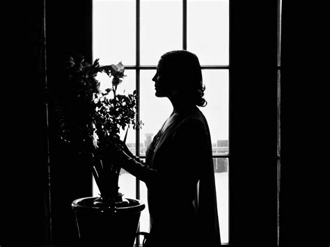 Coercive Control In Relationships How To Spot The Signs According To Experts Vogue