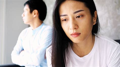 15 Signs Your Relationship Is Unhealthy Even Though You Pretend