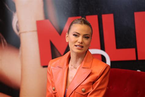 Milica Pavlović O Bivšima