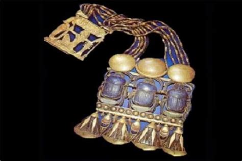 بالصور شاهد مقتنيات ”توت عنخ آمون” المعروضة بالمتحف المصري الكبير