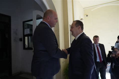 🇲🇰🇷🇸 Денеска во салата за состаноци во Општина Куманово на моја голема чест остварив